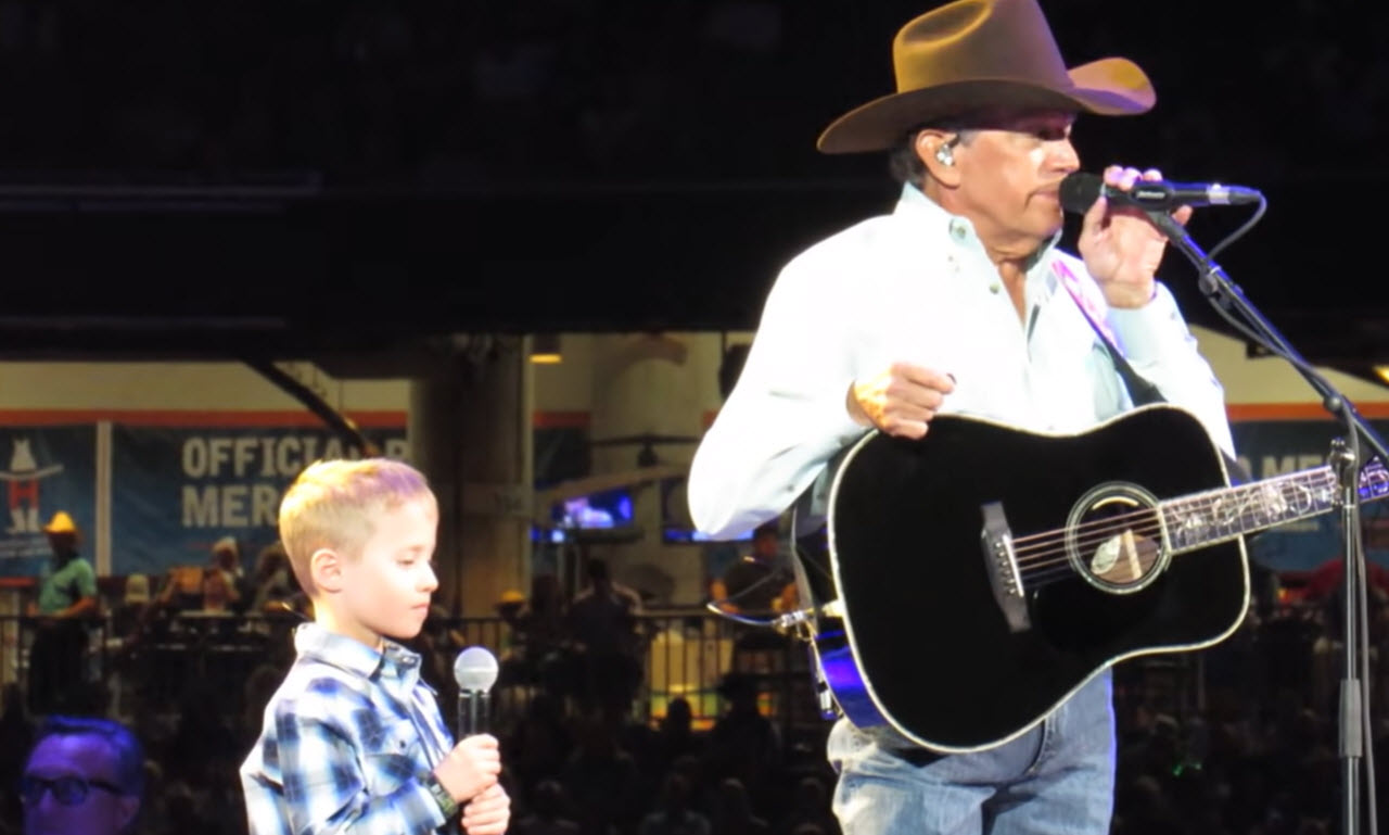 George Strait Brought 80,000 Country Music Fans To Their Feet When His ...